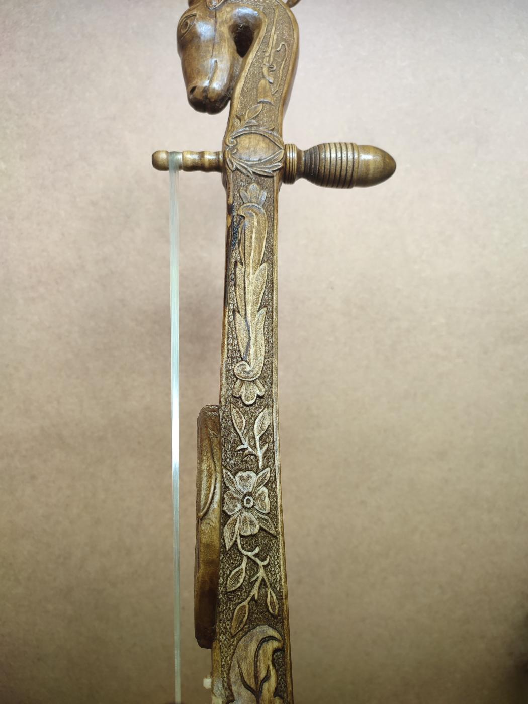 Gusle sa kozom (Njegoš, Marko Miljanov) | Gusle.me - prodaja gusala ...