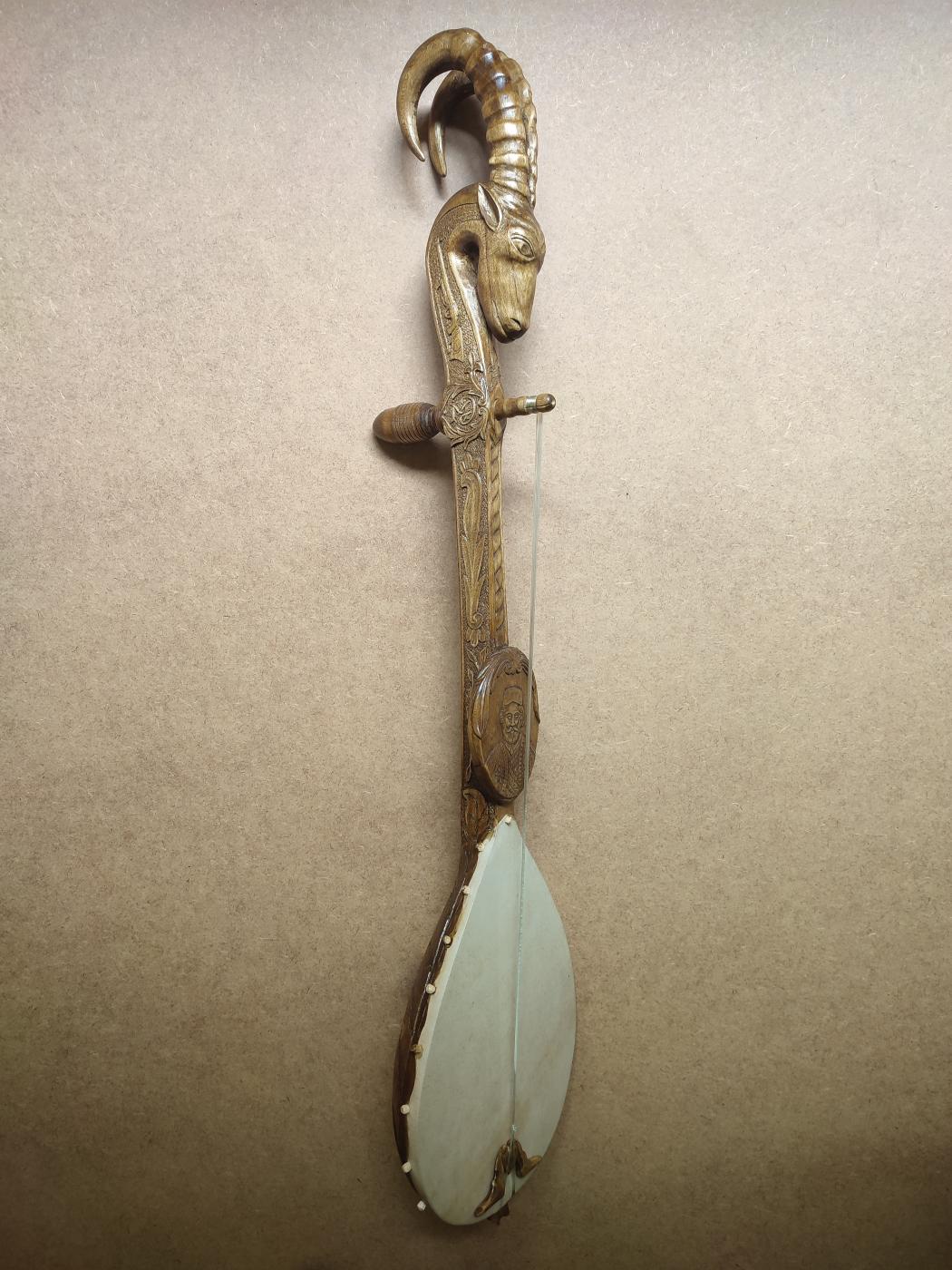 Gusle sa kozom (Njegoš, Marko Miljanov) | Gusle.me - prodaja gusala ...