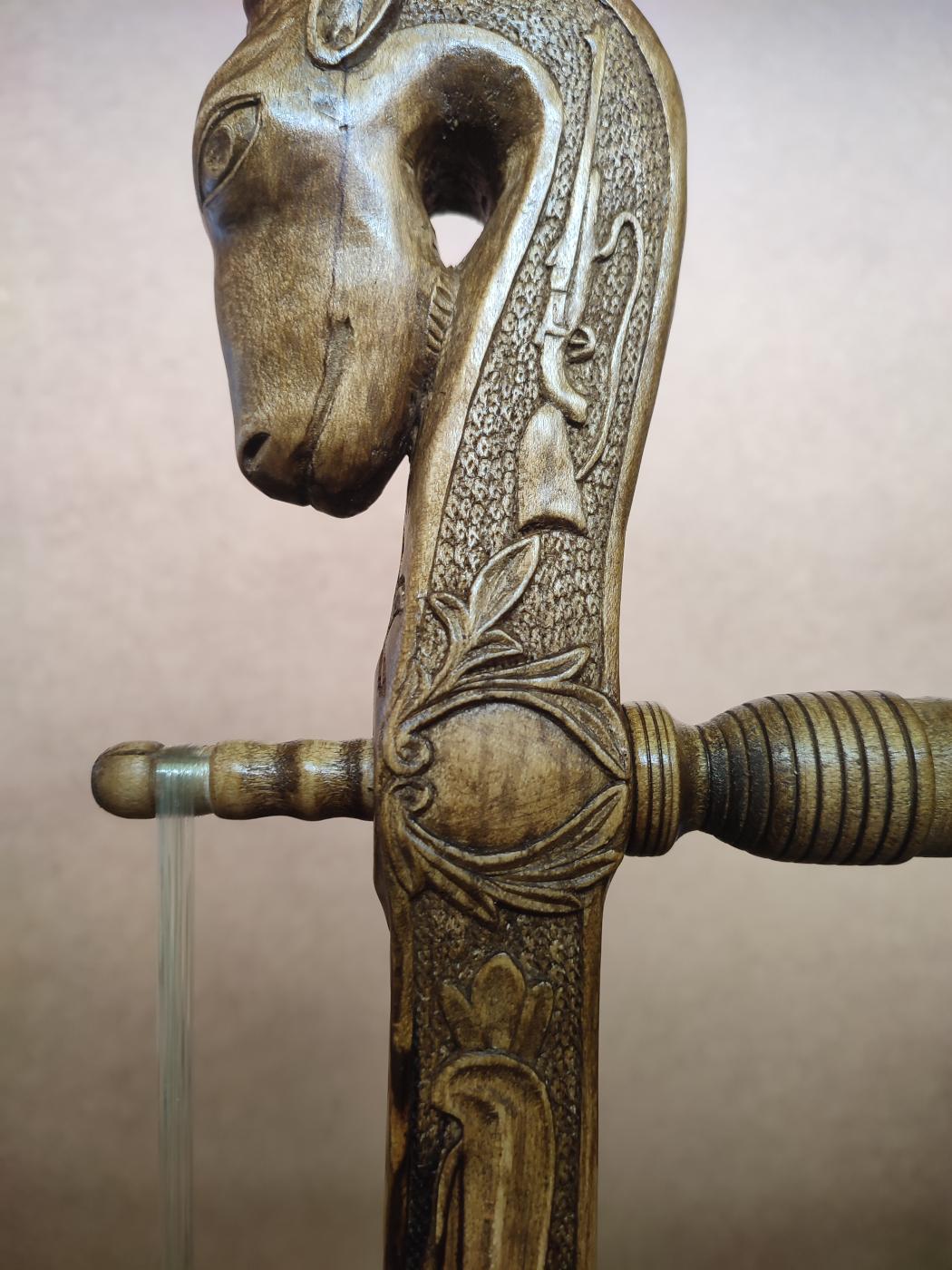 Gusle sa kozom (Njegoš, Marko Miljanov) | Gusle.me - prodaja gusala ...