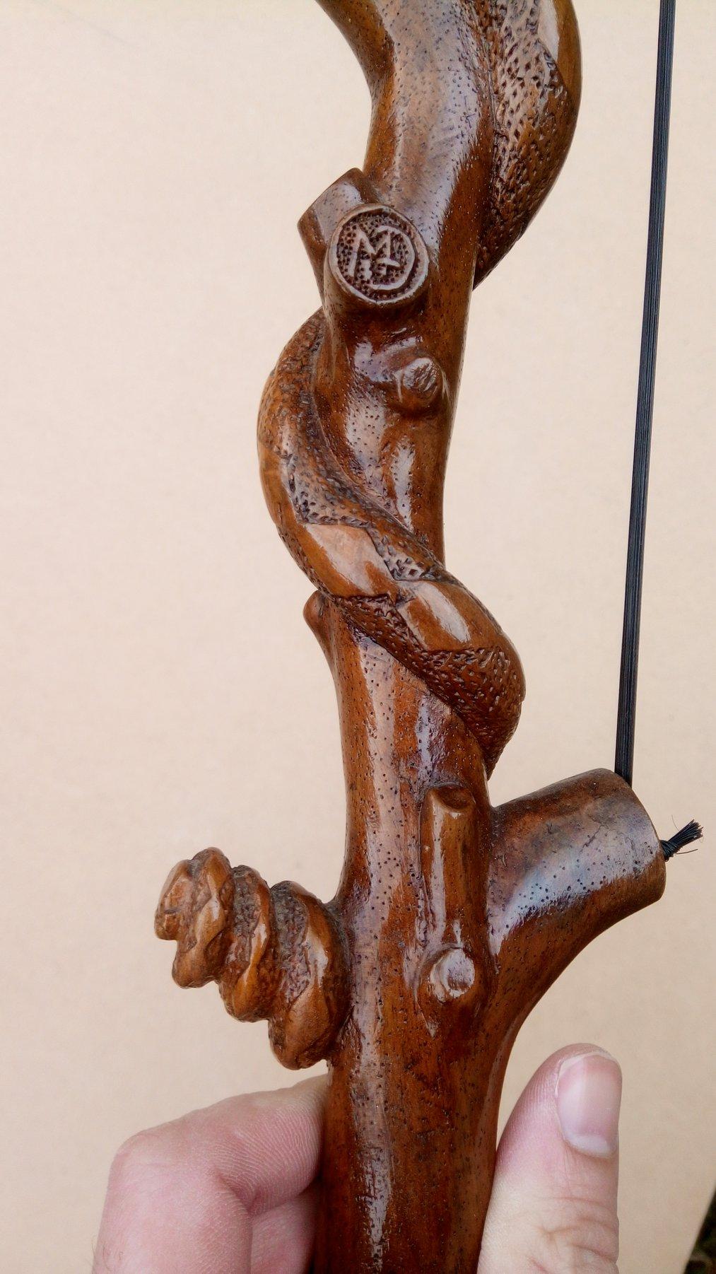 Gusle bow with two snakes and an eagle | Gusle.me - Handcrafted Gusle ...